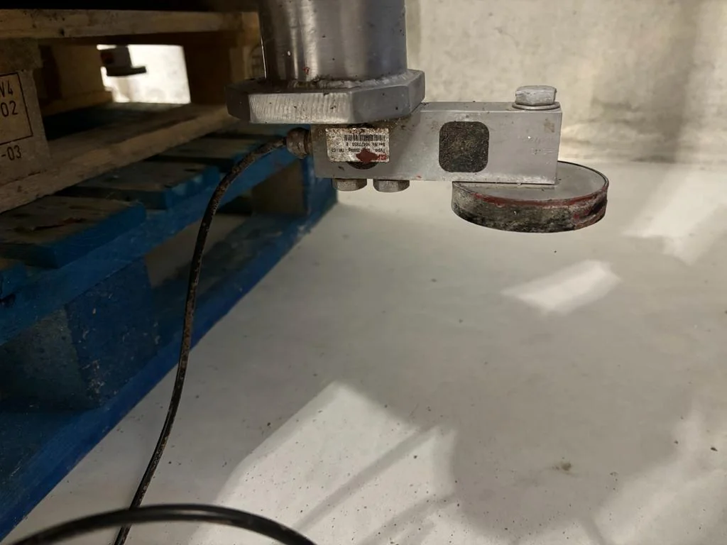 Machinery Masters | Used Equipment: Weigher Control Panel & 4 Load Cells